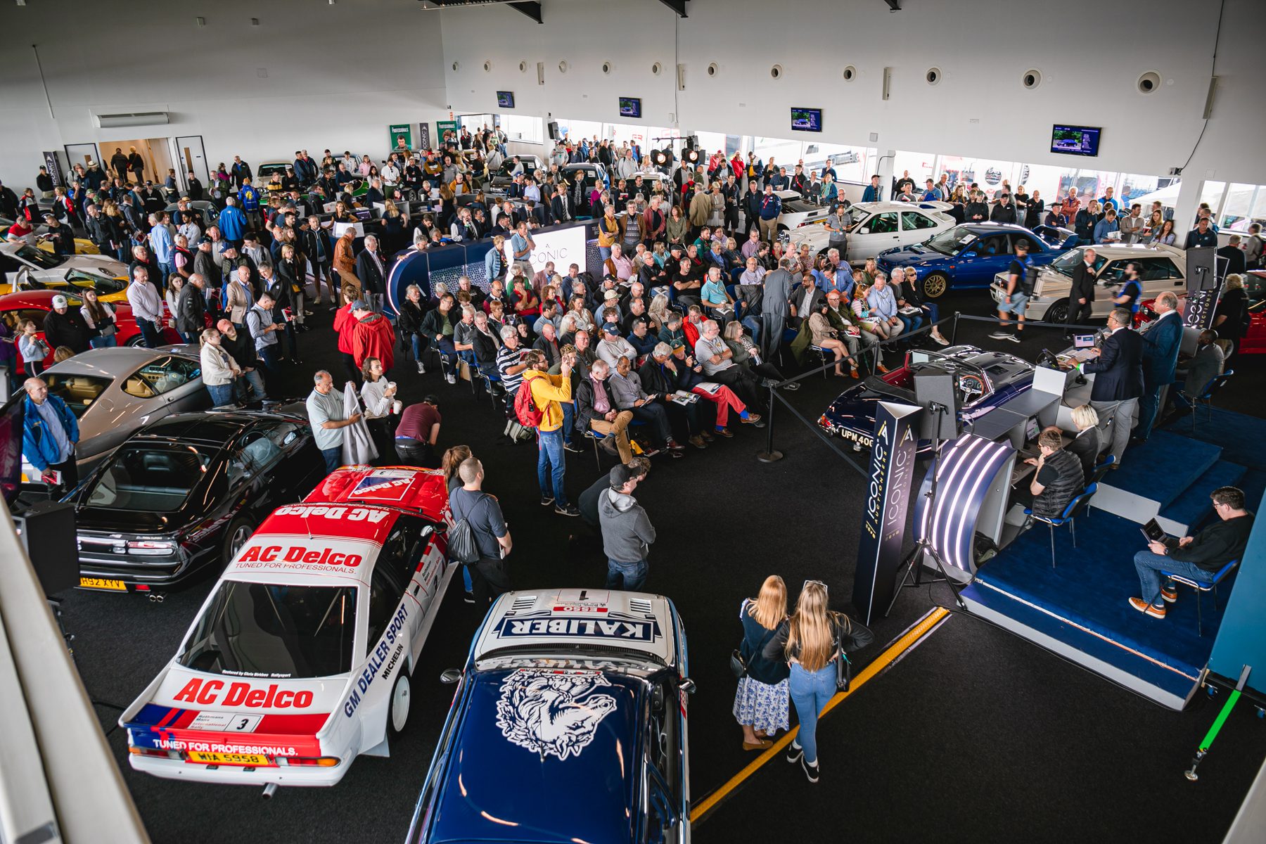 Top Tips When Buying A Car At An Auction - Oracle Finance