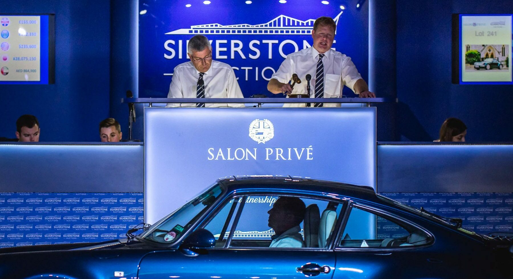Top Tips When Buying A Car At An Auction - Oracle Finance