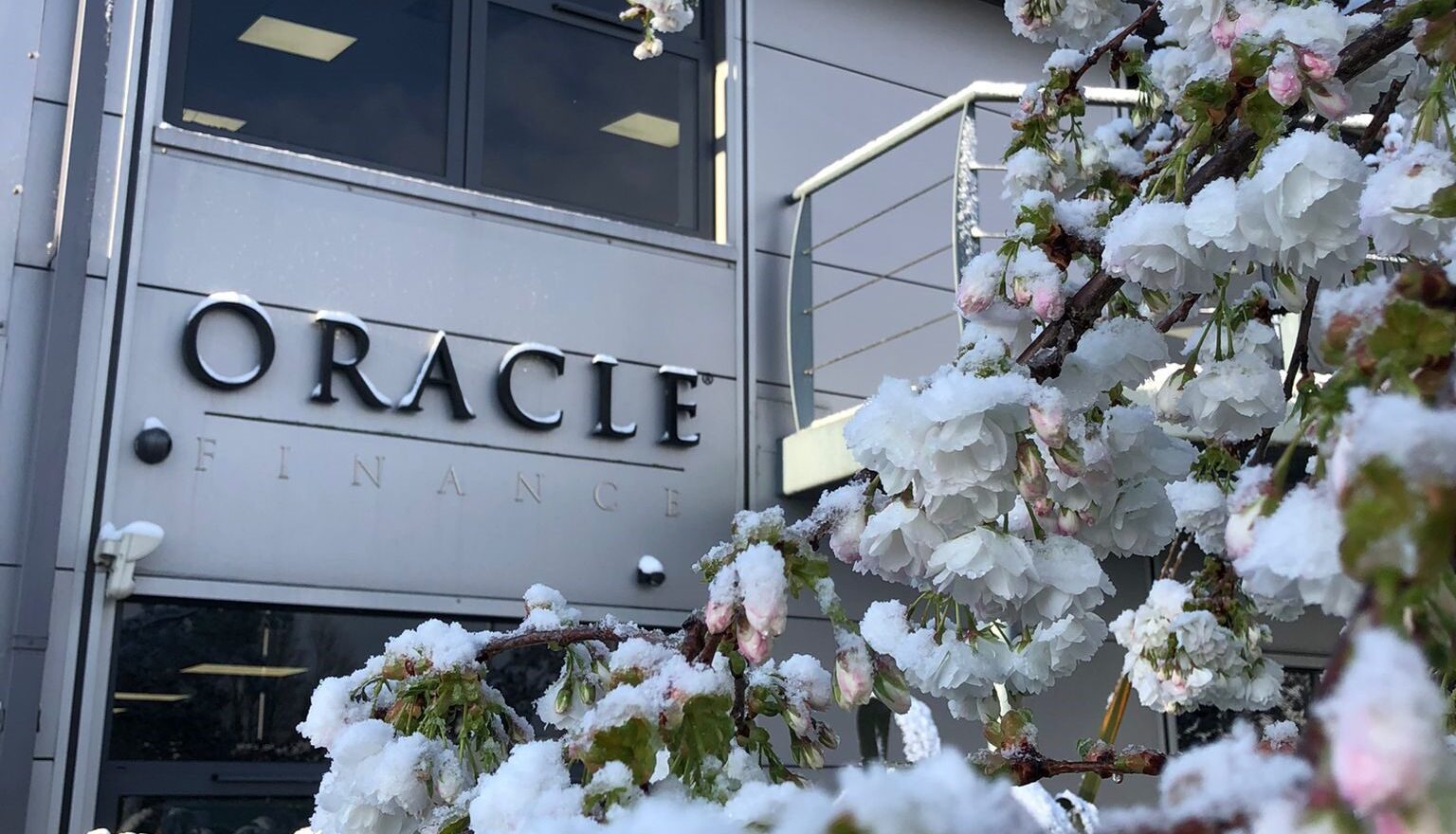 Challenge Us To Beat The Dealerships - Oracle Car Finance