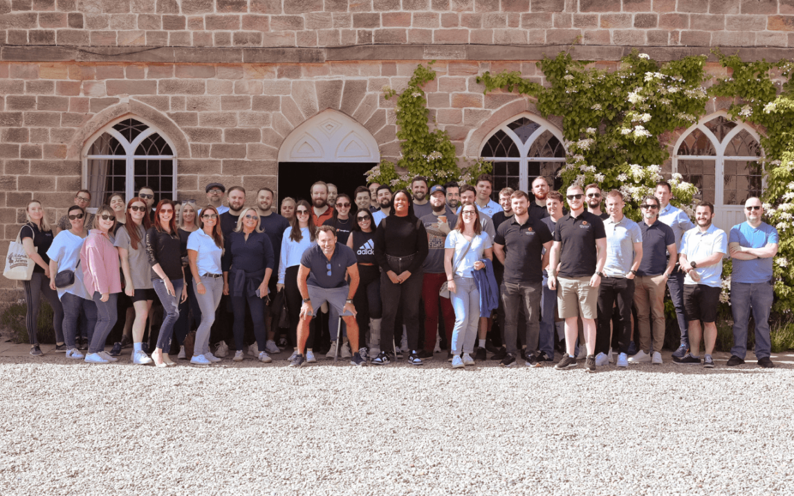 Sales Support Administrator Role - Oracle Finance